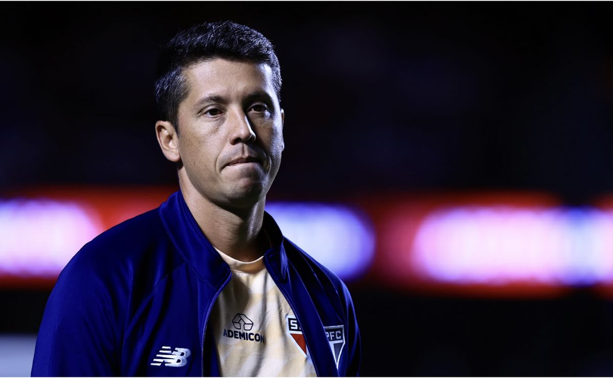 Carpini explica ausência de James nos pênaltis após eliminação para o ...