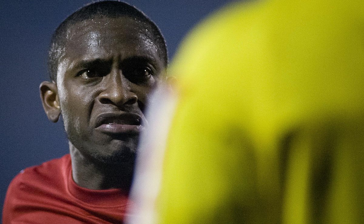 Ex-Flamengo, Willians tem prisão decretada por dívida de R$ 700 mil ...