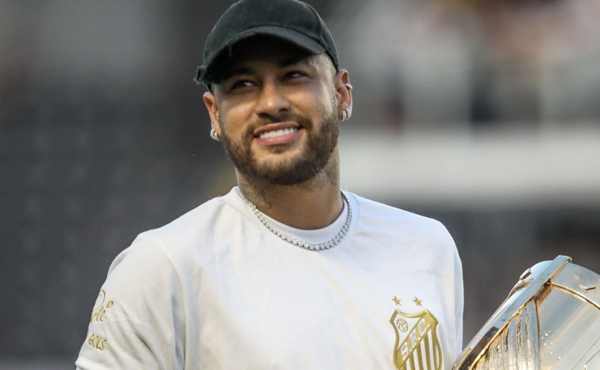 Neymar deixou Miami às pressas para aceitar convite do Santos
