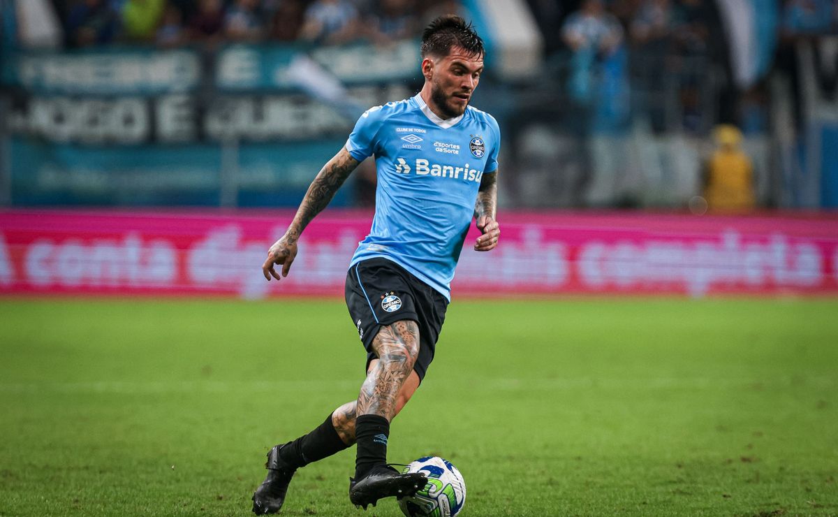 Grêmio repensa futuro de Nathan após derrota na Libertadores