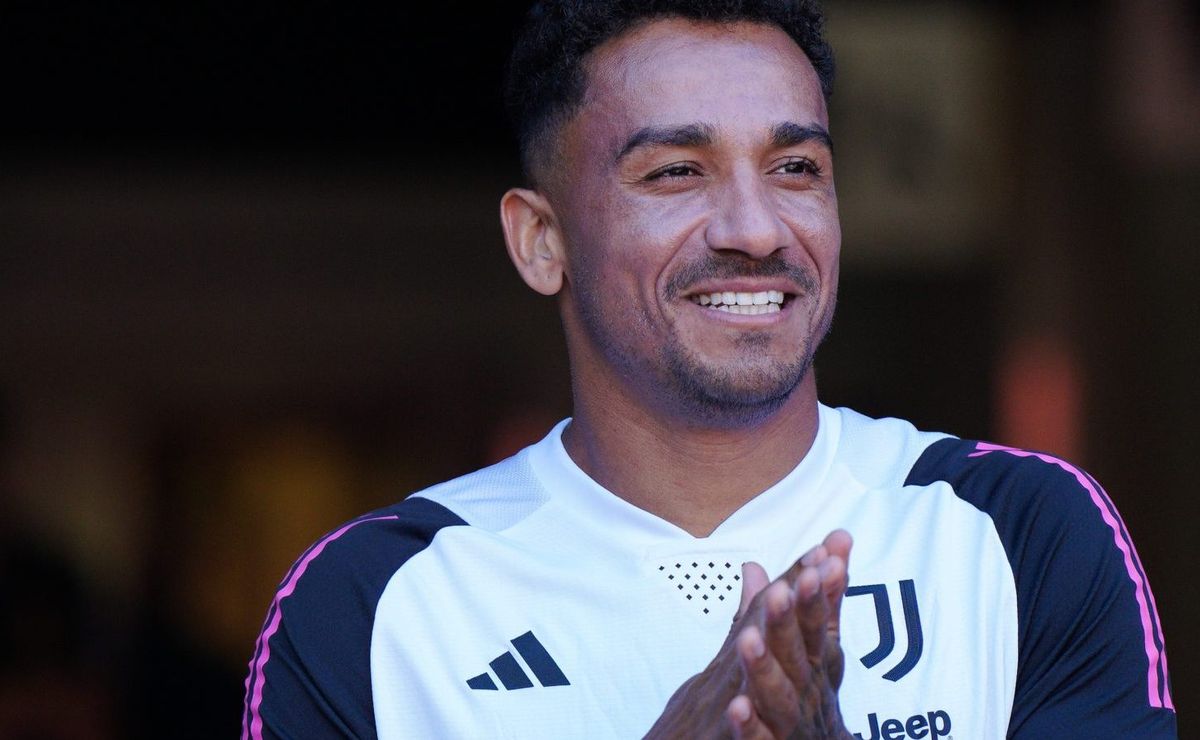 Danilo tem futuro incerto na Juventus e Santos pode ser um destino viável