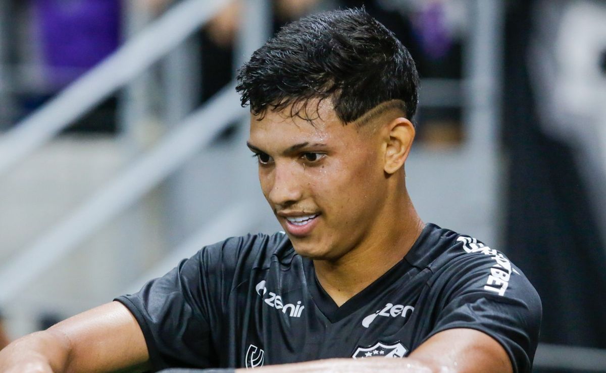 Vasco avalia contratação de Erick Pulga, do Ceará, e Eric Ramires, do ...