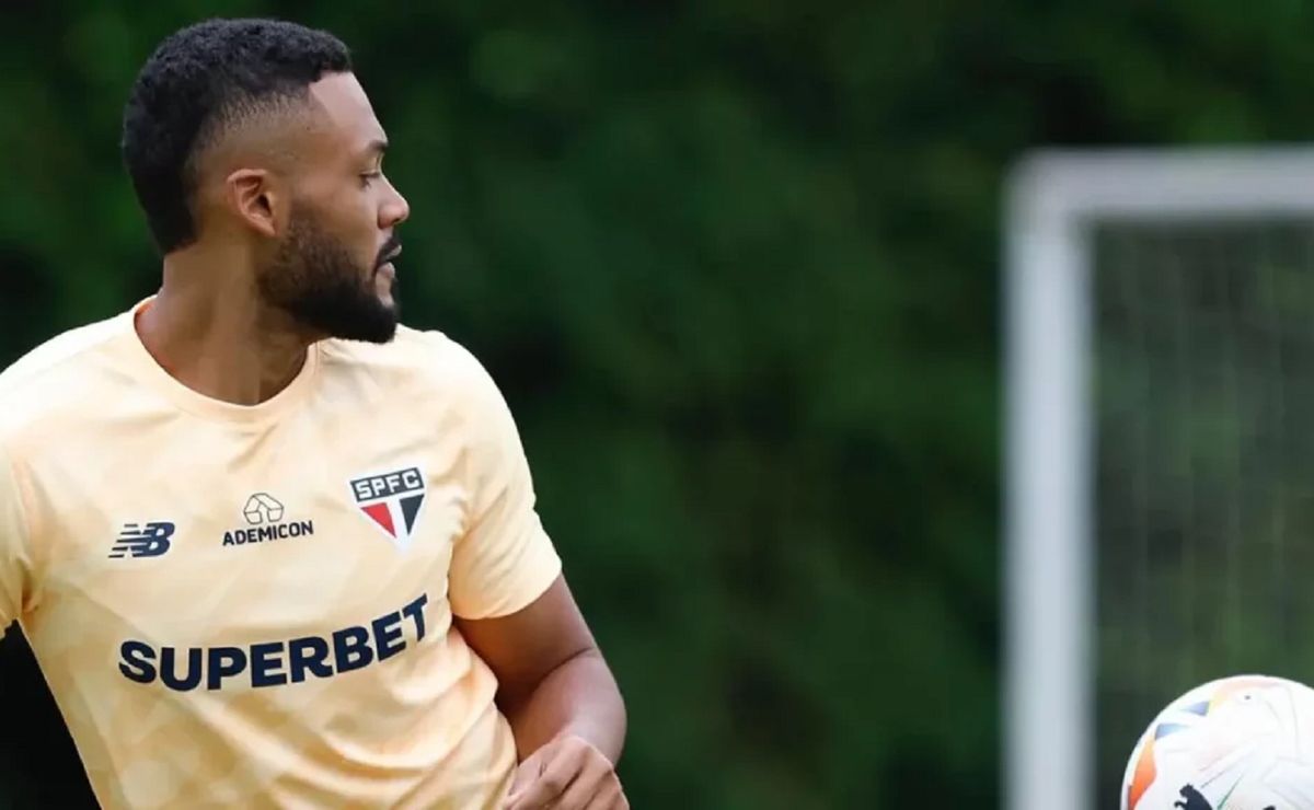 Sabino celebra estreia pelo São Paulo após lesão: “Graças a Deus”