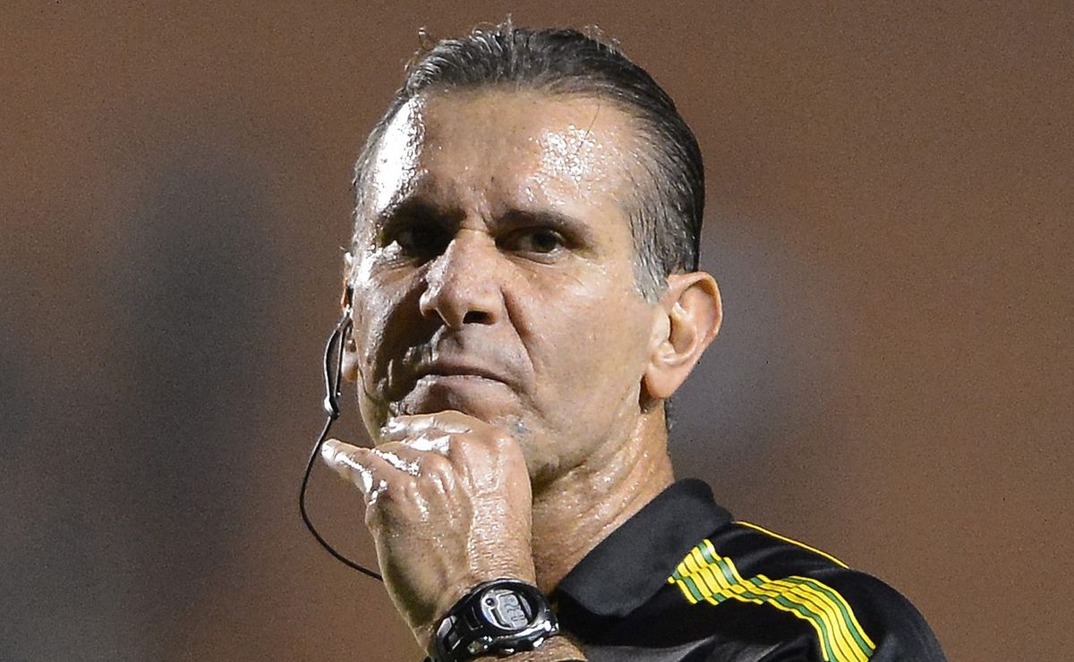 Wilson Seneme nega interferência externa no VAR; Reclamação foi feita ...