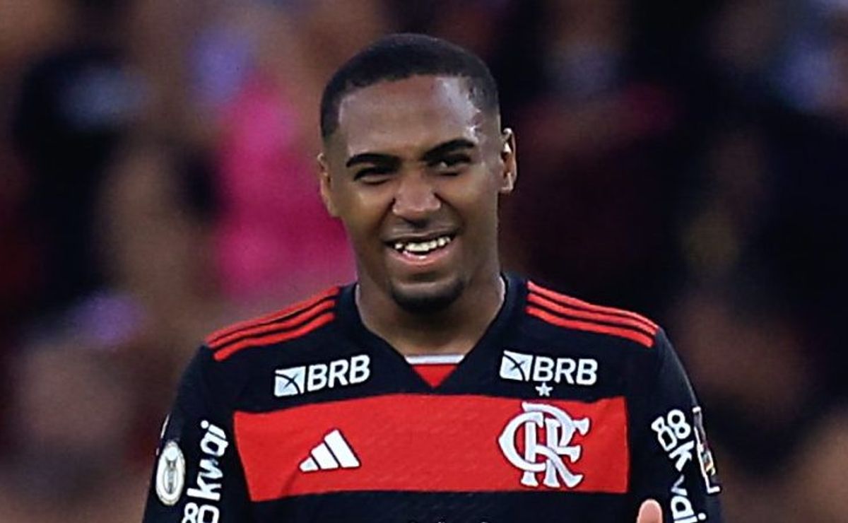 Contrato até 2028: Sem ninguém esperar, Lorran tem futuro anunciado no Flamengo