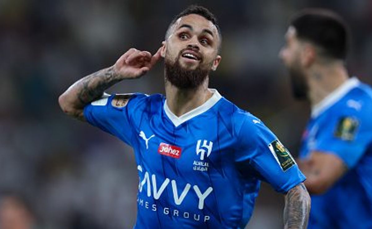 Michael quer fechar com o Cruzeiro imediatamente