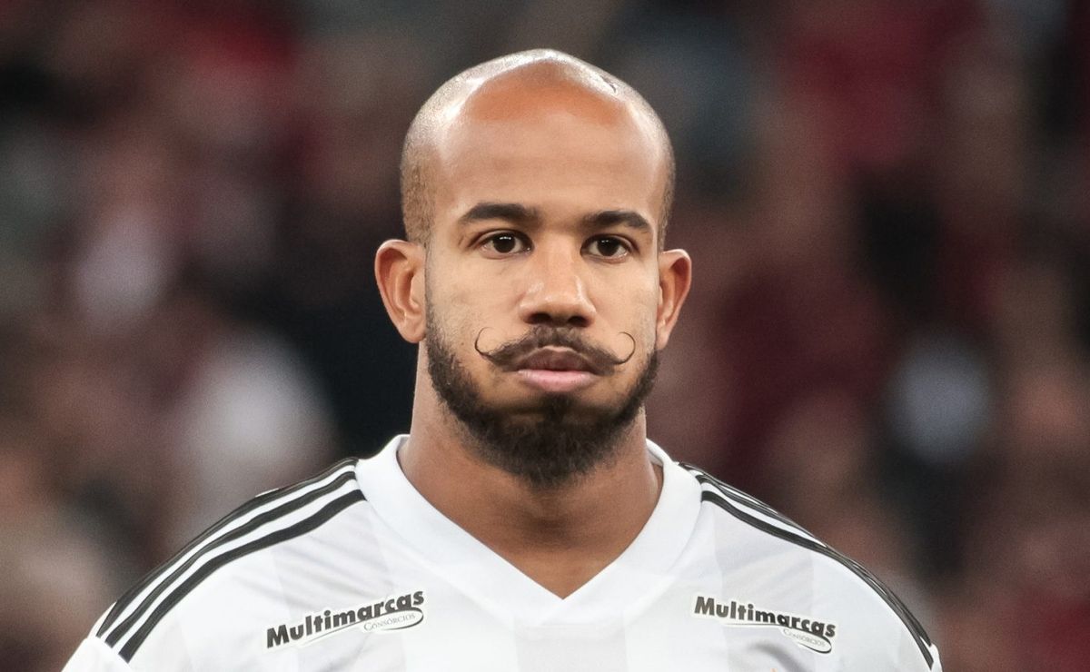 Patrick, do Santos, entra no radar do Vitória