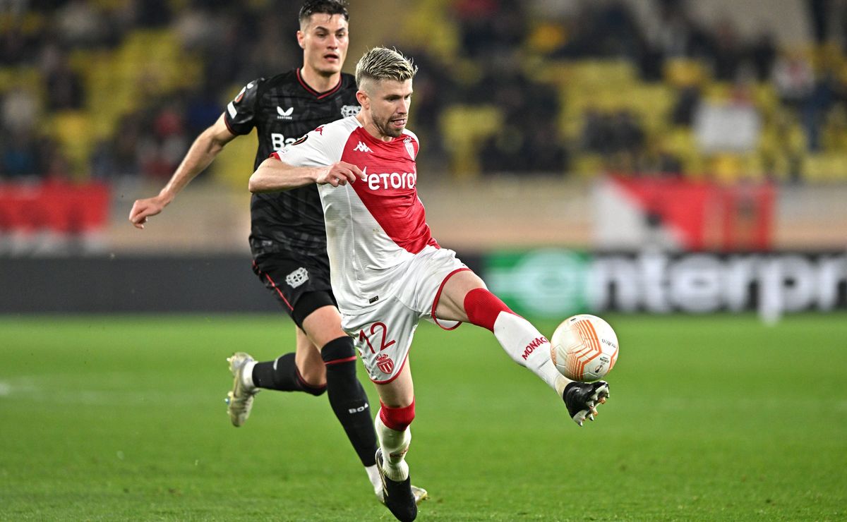 Caio Henrique confirma retorno ao Santos