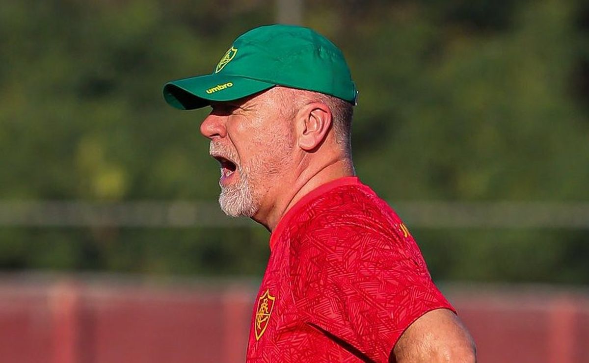 Fluminense: Mano define provável time titular para enfrentar o Inter