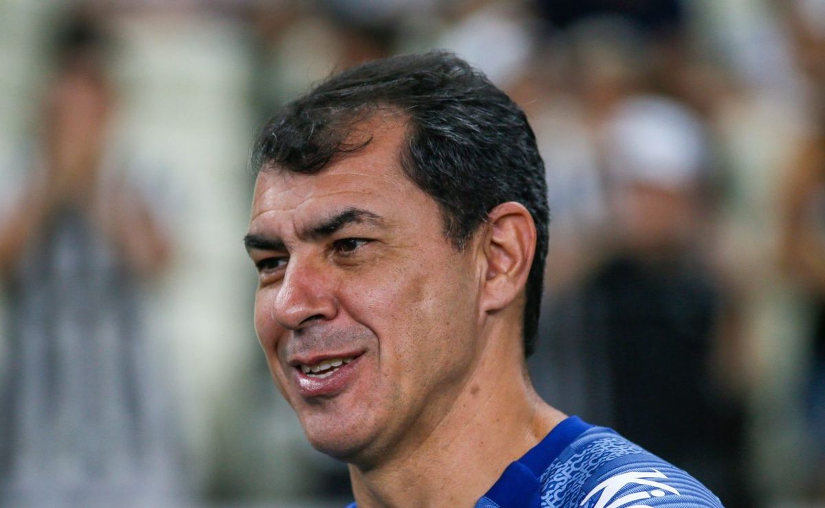 Salário alto: Veja os motivos para Carille sair do Santos