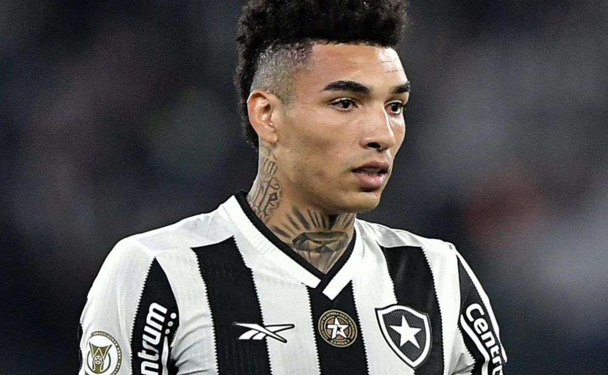 Igor Jesus faz Artur Jorge deixar coletiva após Botafogo vencer