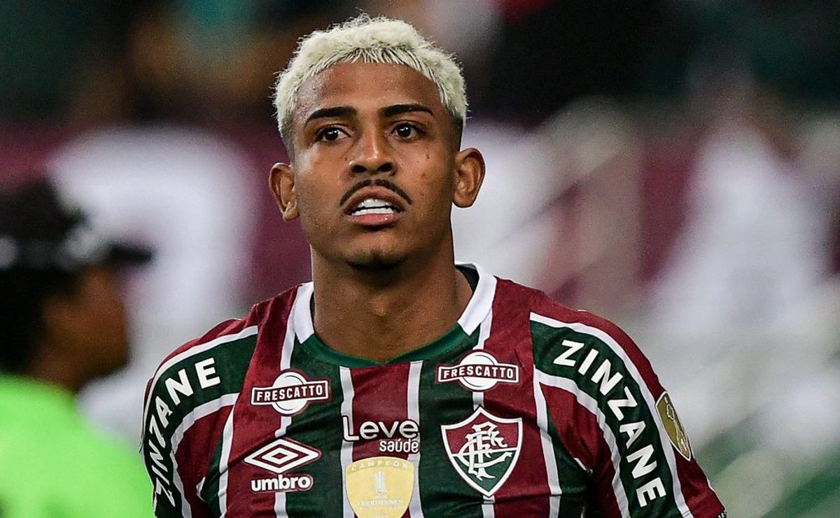 John Kennedy deve trocar Fluminense pelo Toluca, do México