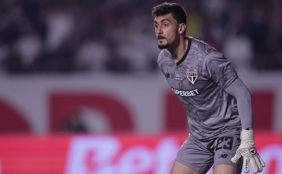 Rafael, goleiro do São Paulo, é 4ª opção da seleção brasileira.