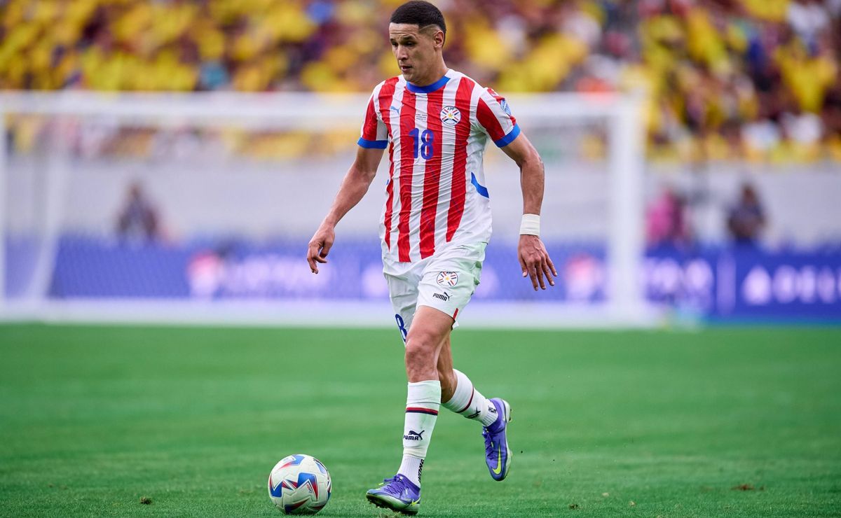 Empresário conta verdade sobre Alex Arce chegar ao Vasco