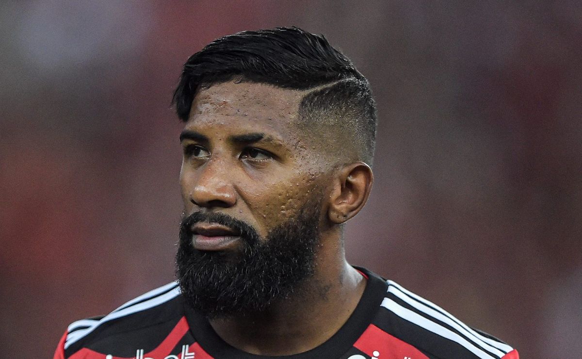 Rodinei no Grêmio tem veredito e meia renova com Olympiacos-GRE