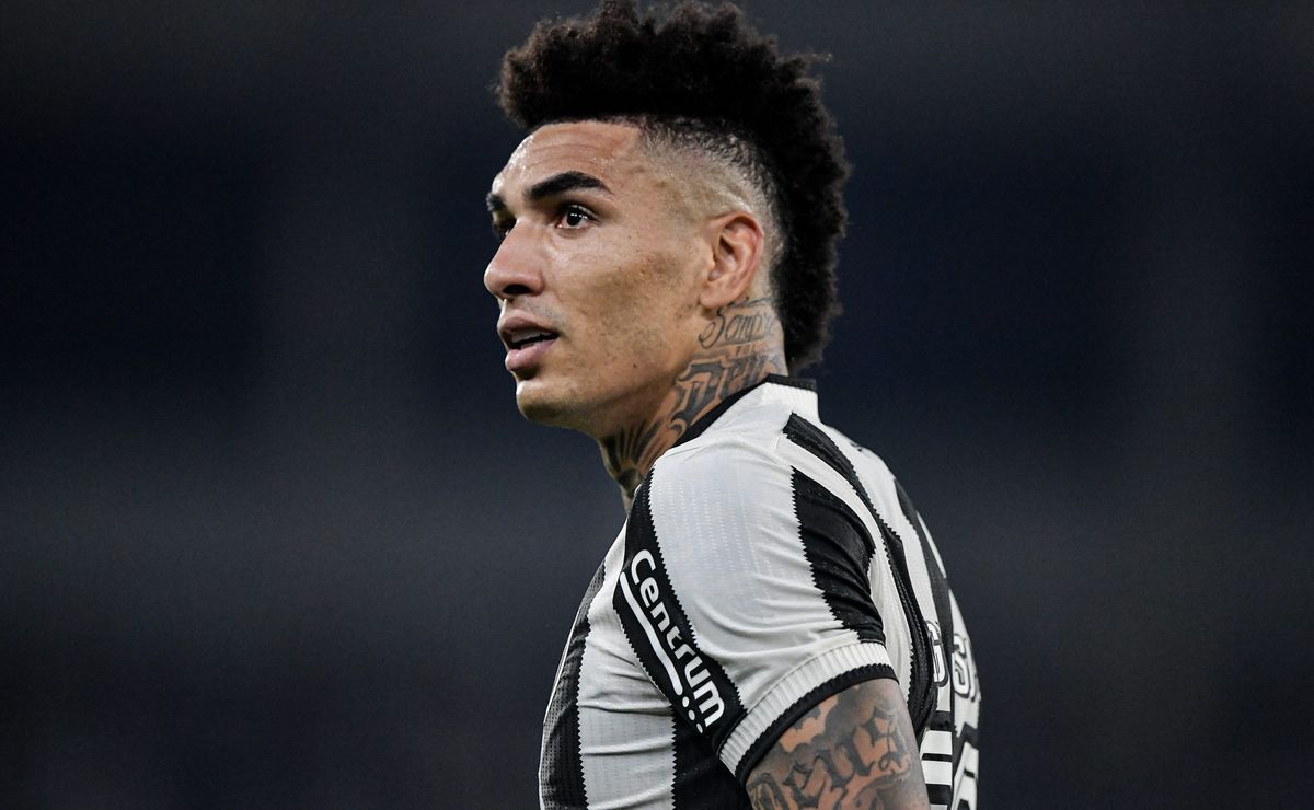 Igor Jesus diz que Botafogo está tranquilo com Palmeiras na disputa do ...