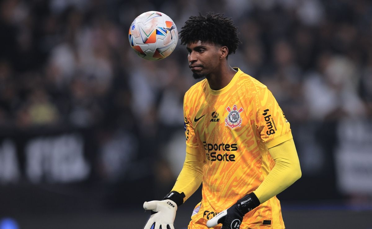 Entenda como Hugo Souza pode voltar ao Flamengo