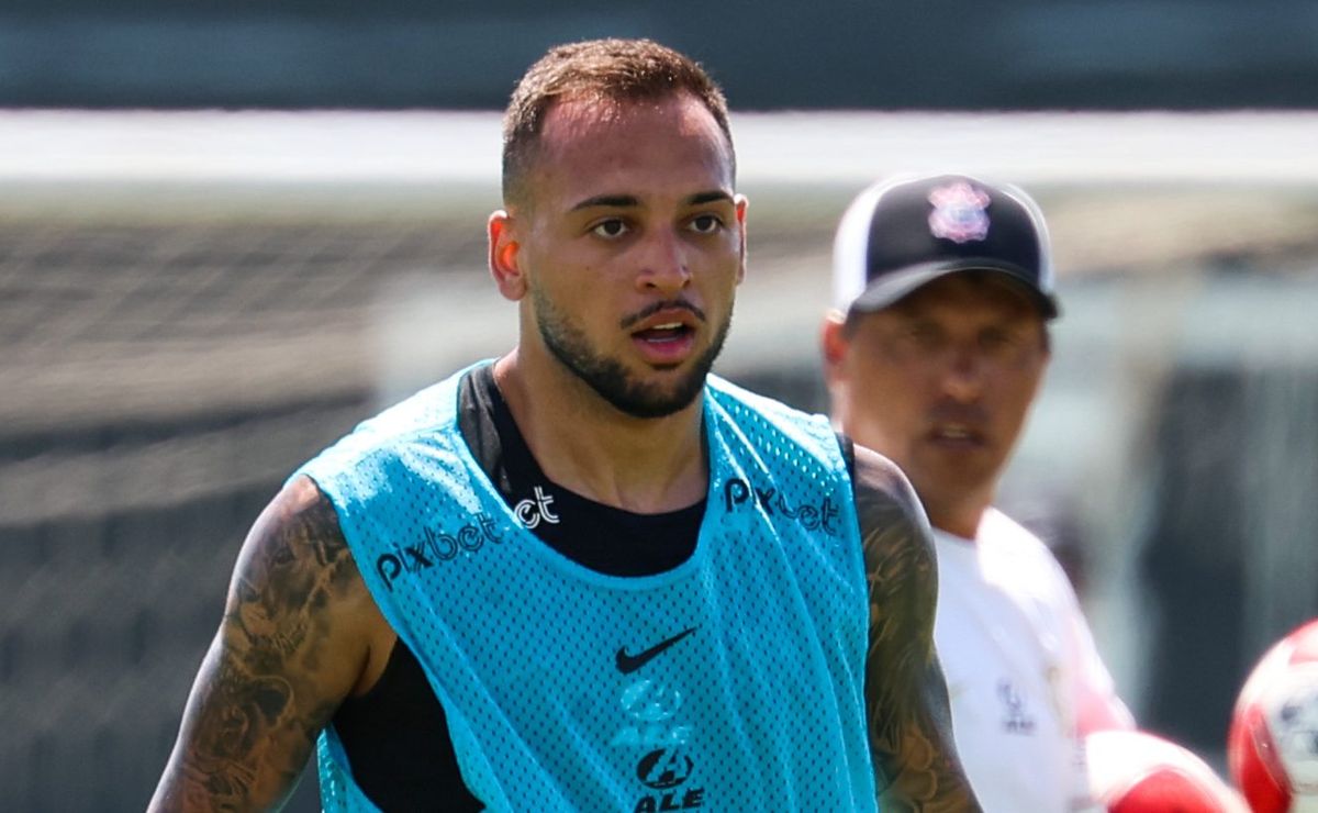 Corinthians inicia conversas com Shakhtar Donetsk para manter Maycon em ...