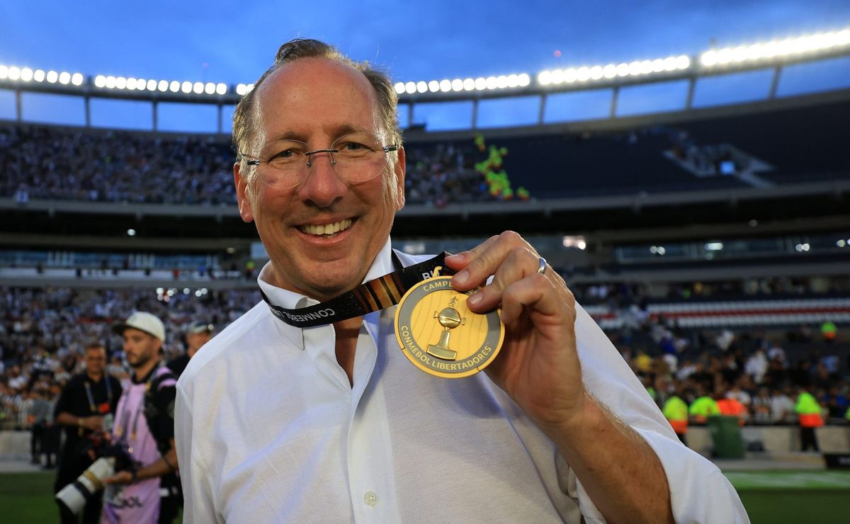 Textor não para no Botafogo e decide comprar outro clube