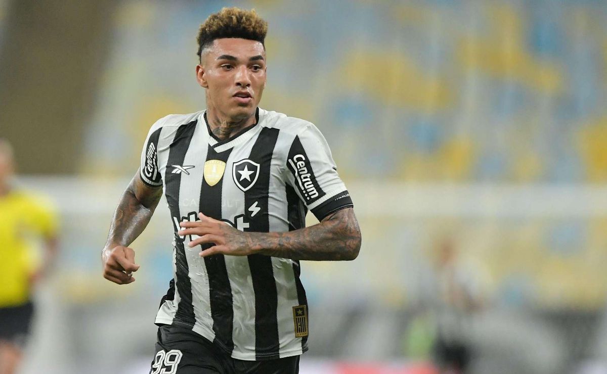 Botafogo retorna ao país do título com novidades no elenco