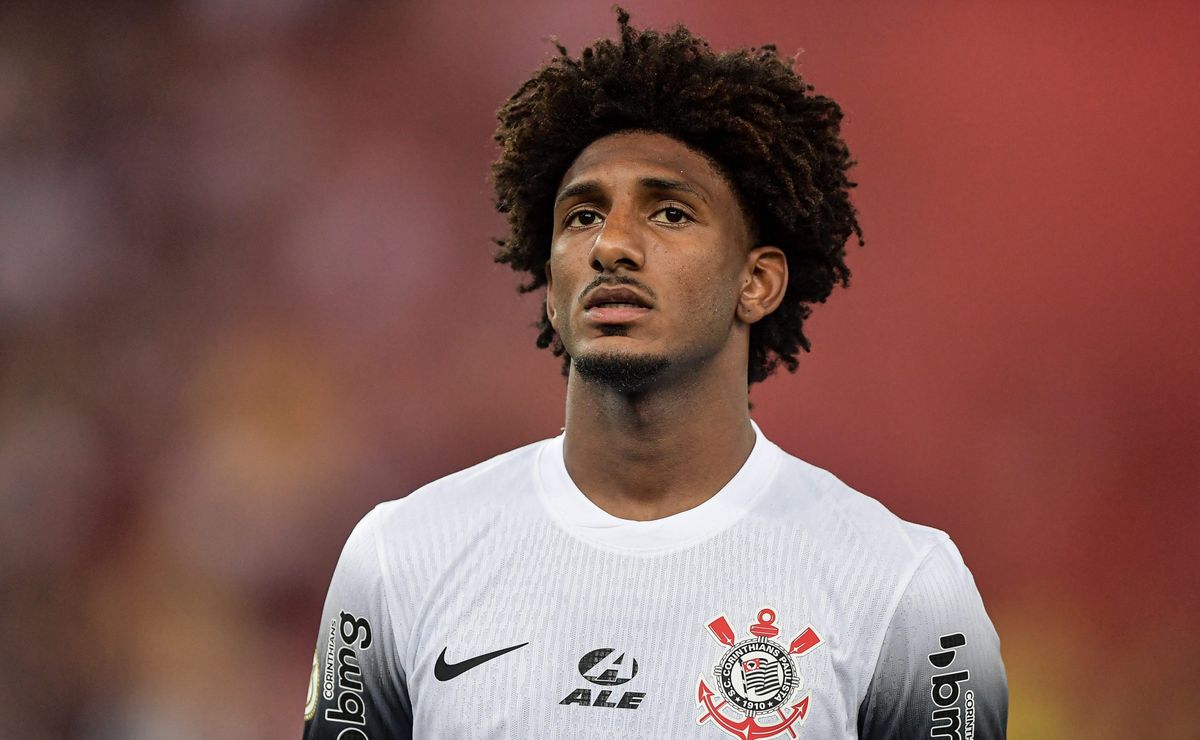 Talles Magno ex-Vasco passa por situação complicada no Corinthians