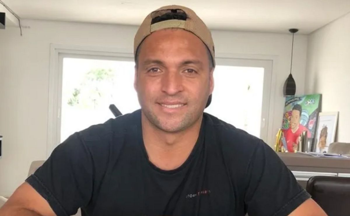 Daniel Carvalho analisa o Gre-Nal 446 e crava favorito