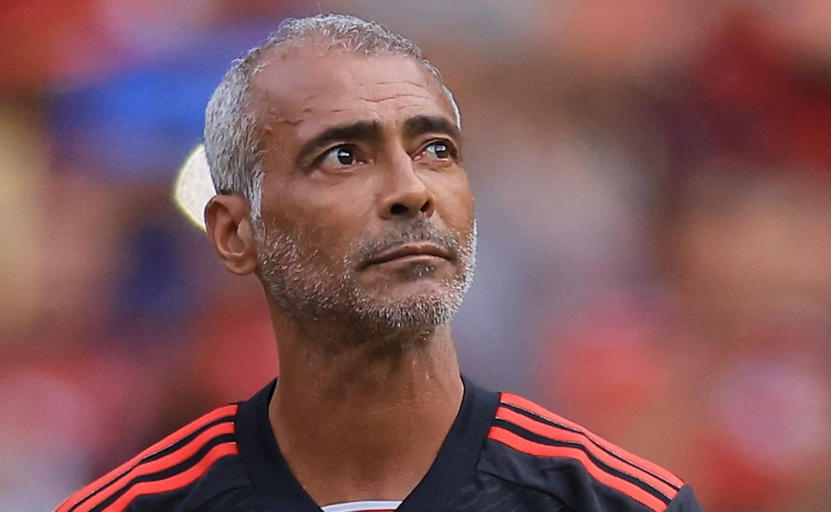 Romário sai em defesa de Raphinha e parabenizar pela personalidade