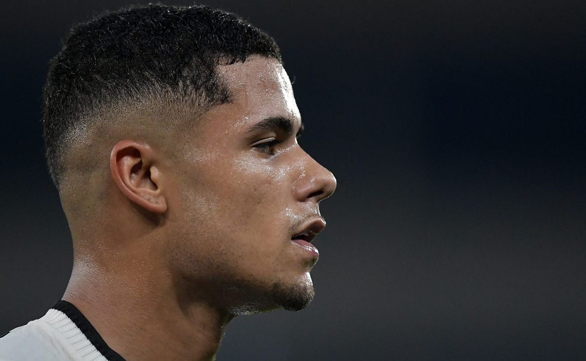 Vitinho, do Botafogo, pode ir para o Volta Redonda