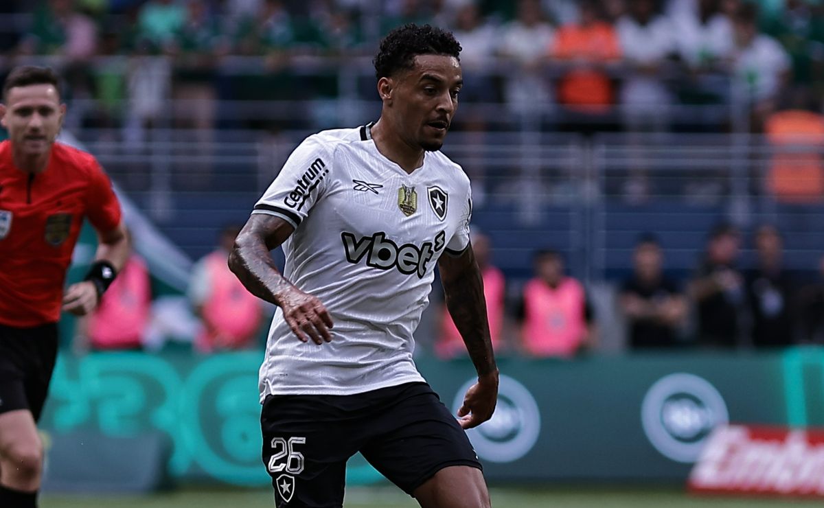Gregore vê evolução do Botafogo com Renato Paiva