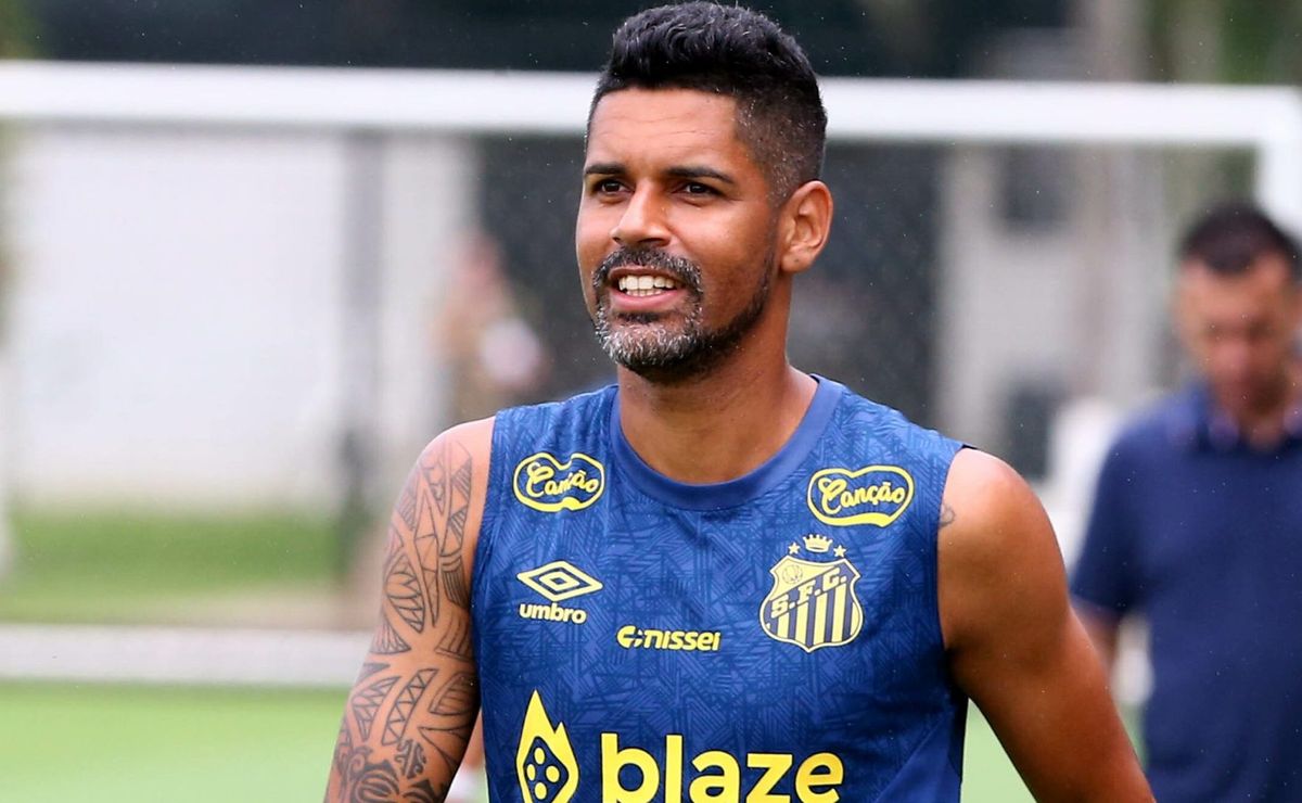 Aderlan se recupera e pode voltar após Fluminense X Santos