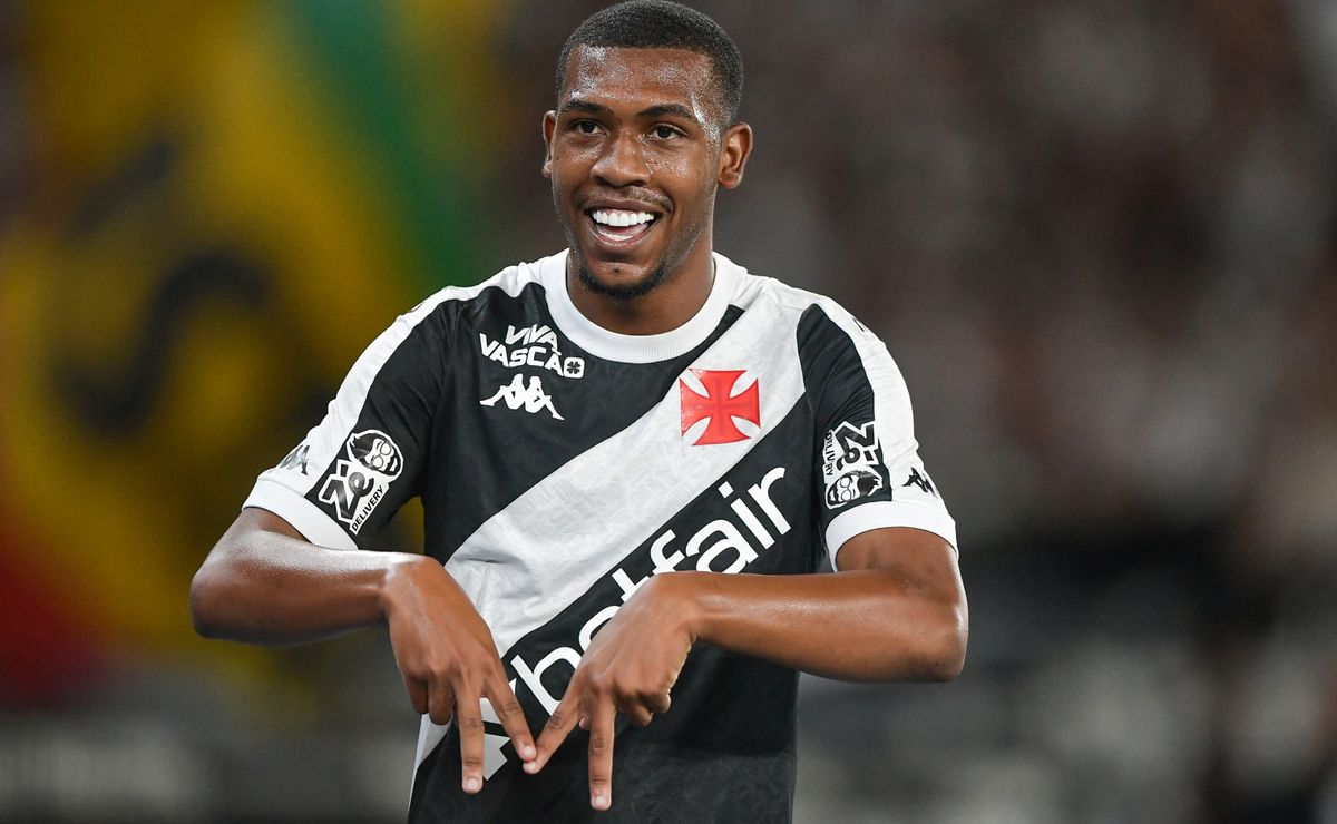 Staff de Rayan revela data para formalizar renovação com o Vasco