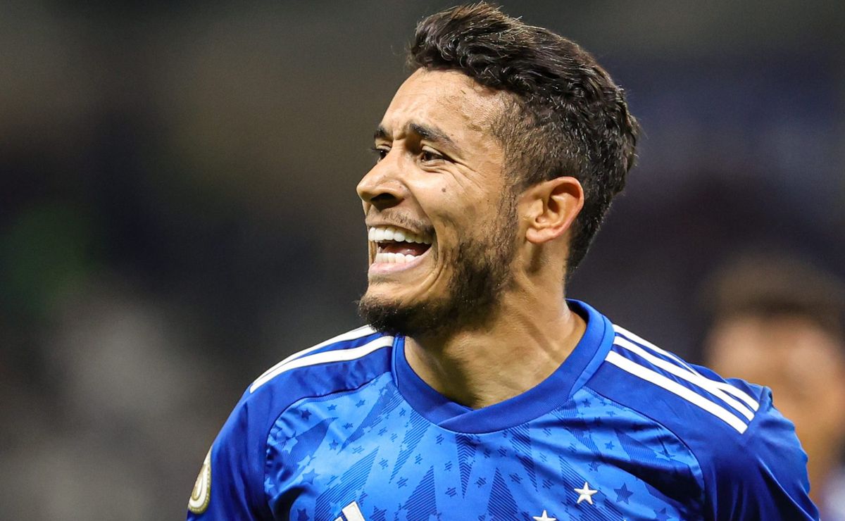 William manda recado para Leonardo Jardim no Cruzeiro