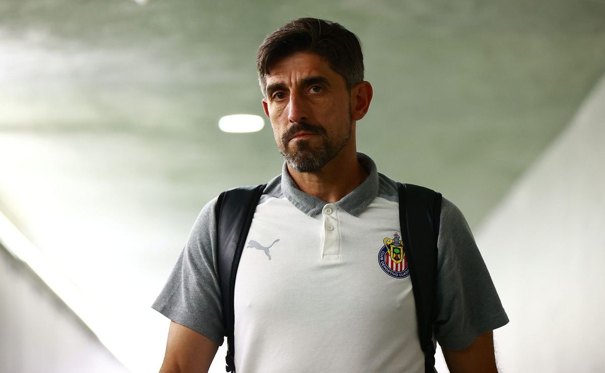 Chivas: El Doctor García defendió a Veljko Paunovic - Rebaño Pasión