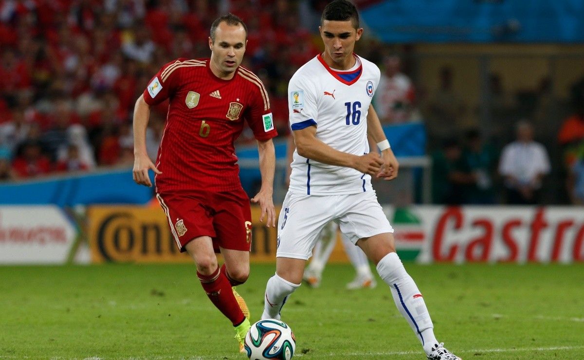 Tito Awad le abre las puertas a Felipe Gutiérrez para que llegue a la U ...