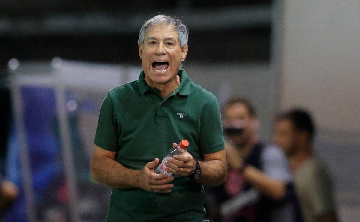 Ariel Holan aún no piensa en el clásico contra Colo-Colo: "Hay que ...