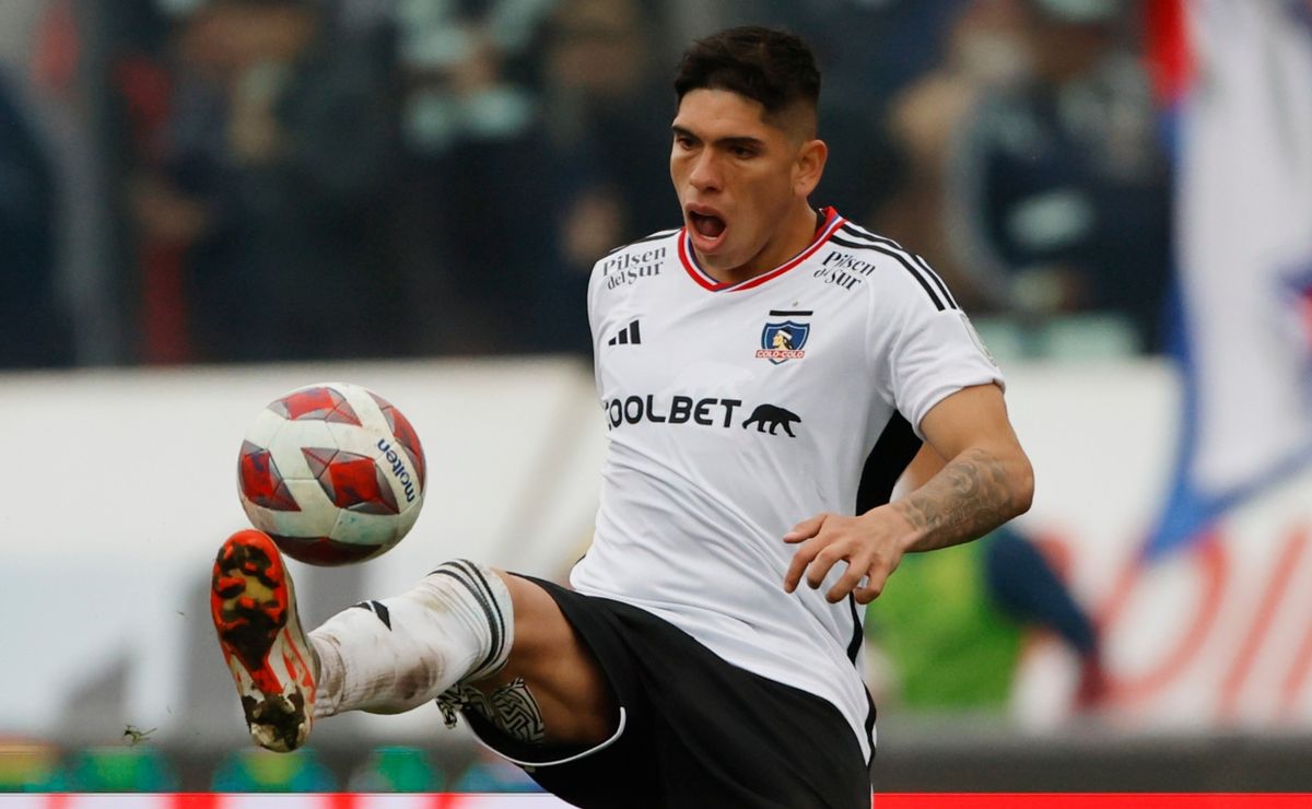 El mensaje de Carlos Palacios tras el empate de Colo Colo ante la U: "Equipo grande hay uno solo ...