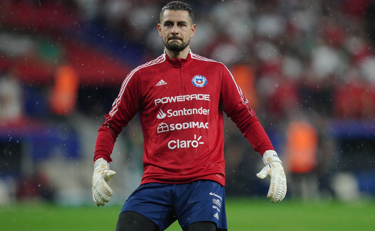 Histórico de Universidad de Chile aprueba la llegada de Gabriel Arias