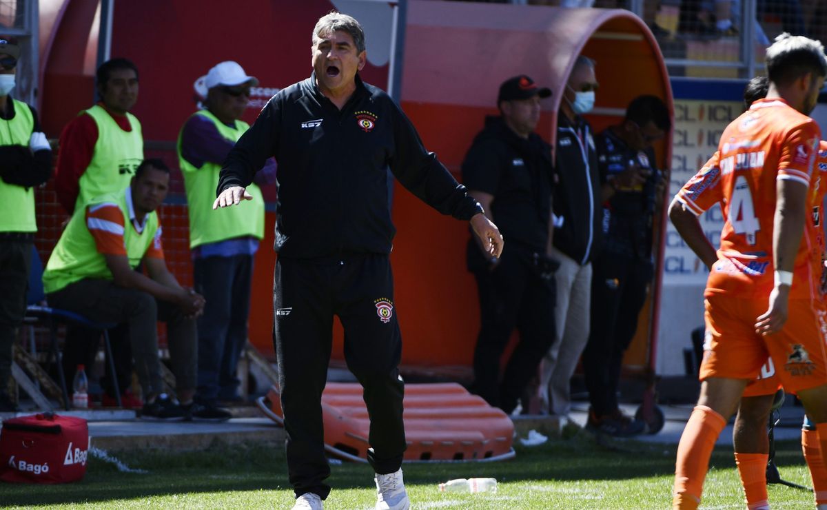 Emiliano Astorga tranquilo nervioso con Cobreloa - Bolavip Chile