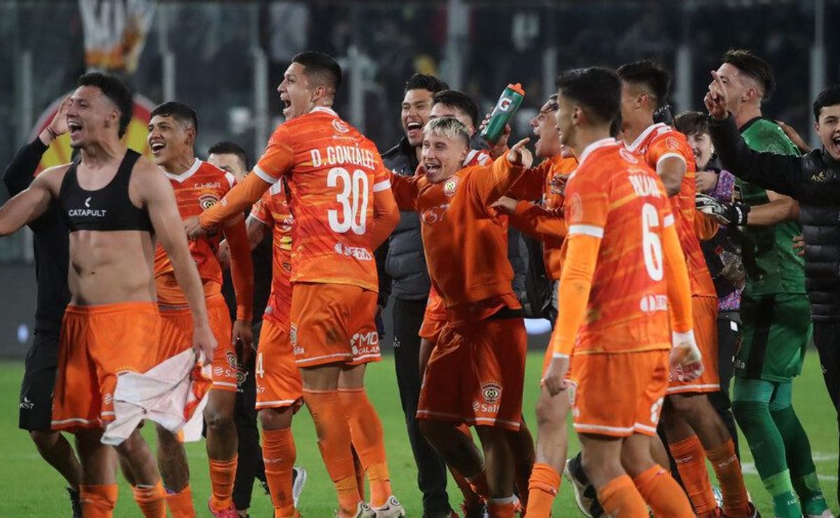 Cuenta oficial de Cobreloa saca a pasear a Colo Colo tras triunfo