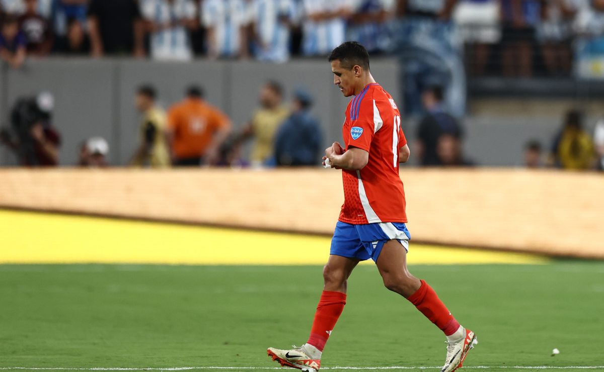 - Bolavip Chile Alexis Sánchez recibe fuerte espaldarazo en La Roja