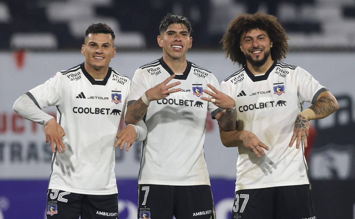 Colo Colo: Plantel recibe premio al avanzar en Copa Chile - Bolavip Chile