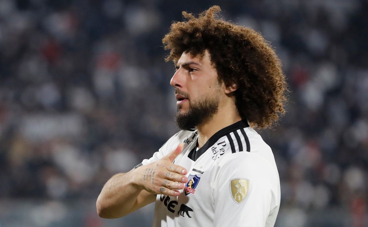 Maxi Falcón no olvida fácilmente a Colo Colo: así apoyó al "Cacique" en ...