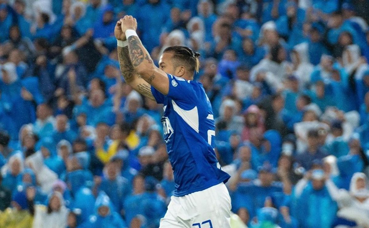 Millonarios fue gigante bajo la lluvia y Leo Castro se vistió de figura ...