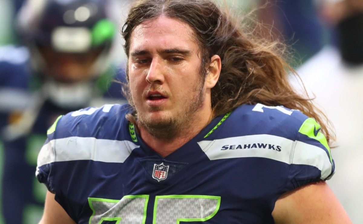 “How he was released?”: NFL Twitter goes off on Chad Wheeler after ...