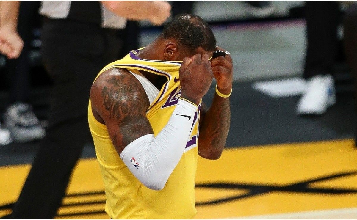 LeBron James calls out the Lakers following another poor effort ...