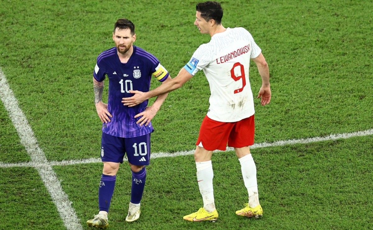 Argentina vs Poland: What happened between Messi and Lewandowski ...