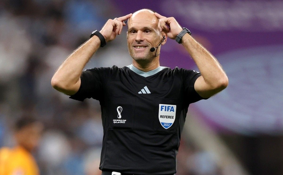 Referee Antonio Mateu Lahoz joins two refs sent home from World Cup due ...