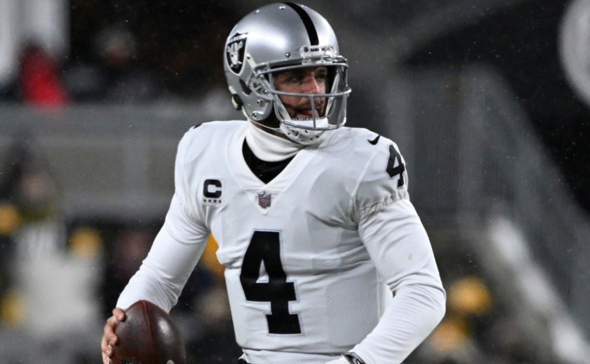 NFL free agency: Former Raiders QB Derek Carr sets his contract ...