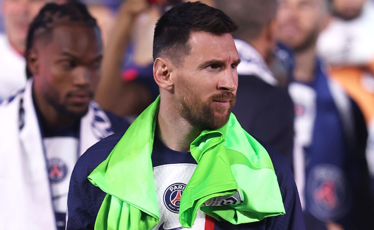 PSG legend exposes shocking revelations about Lionel Messi's behavior ...