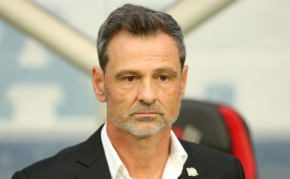 Diego Cocca announces final decision about future with Mexico's ...